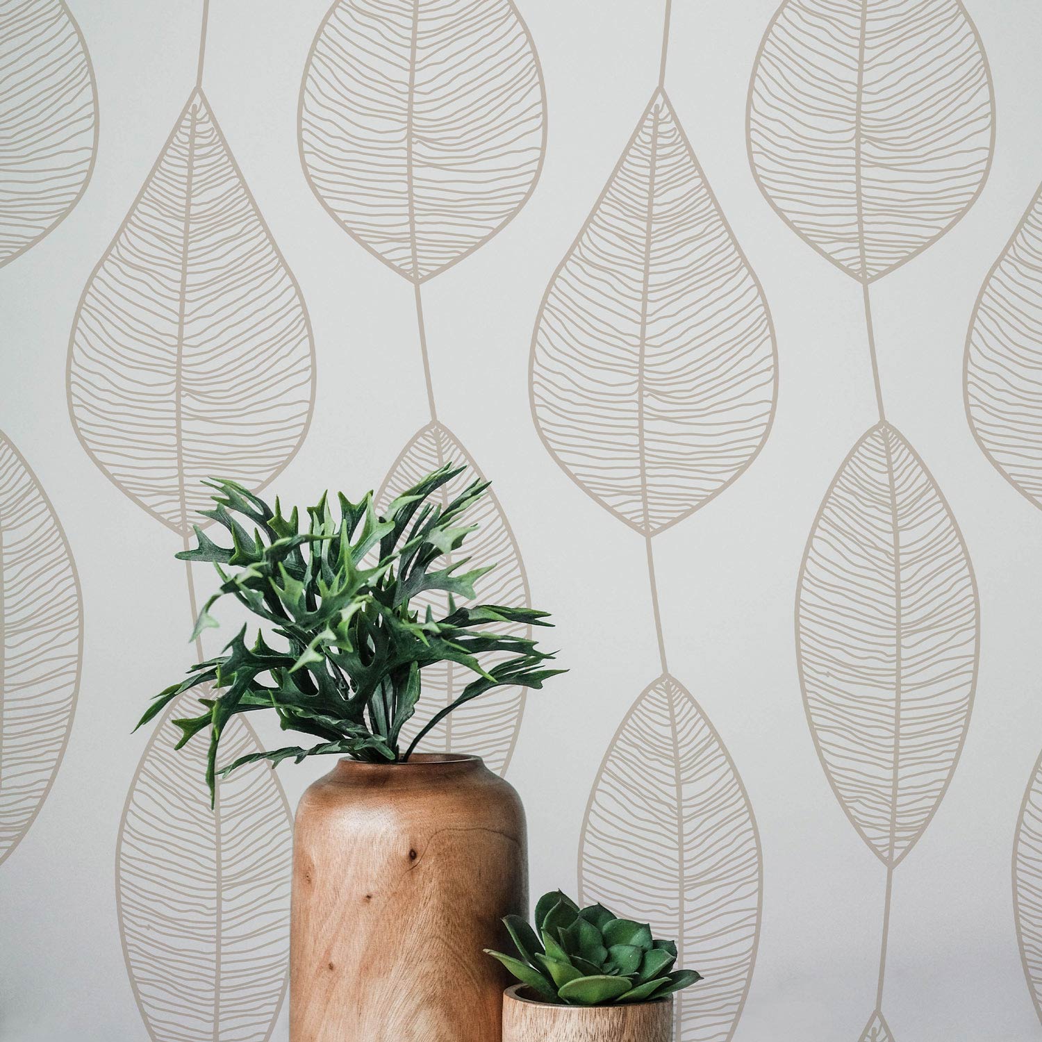 Botanical wallpaper for neutral interior | Livettes | Livettes Wallpaper