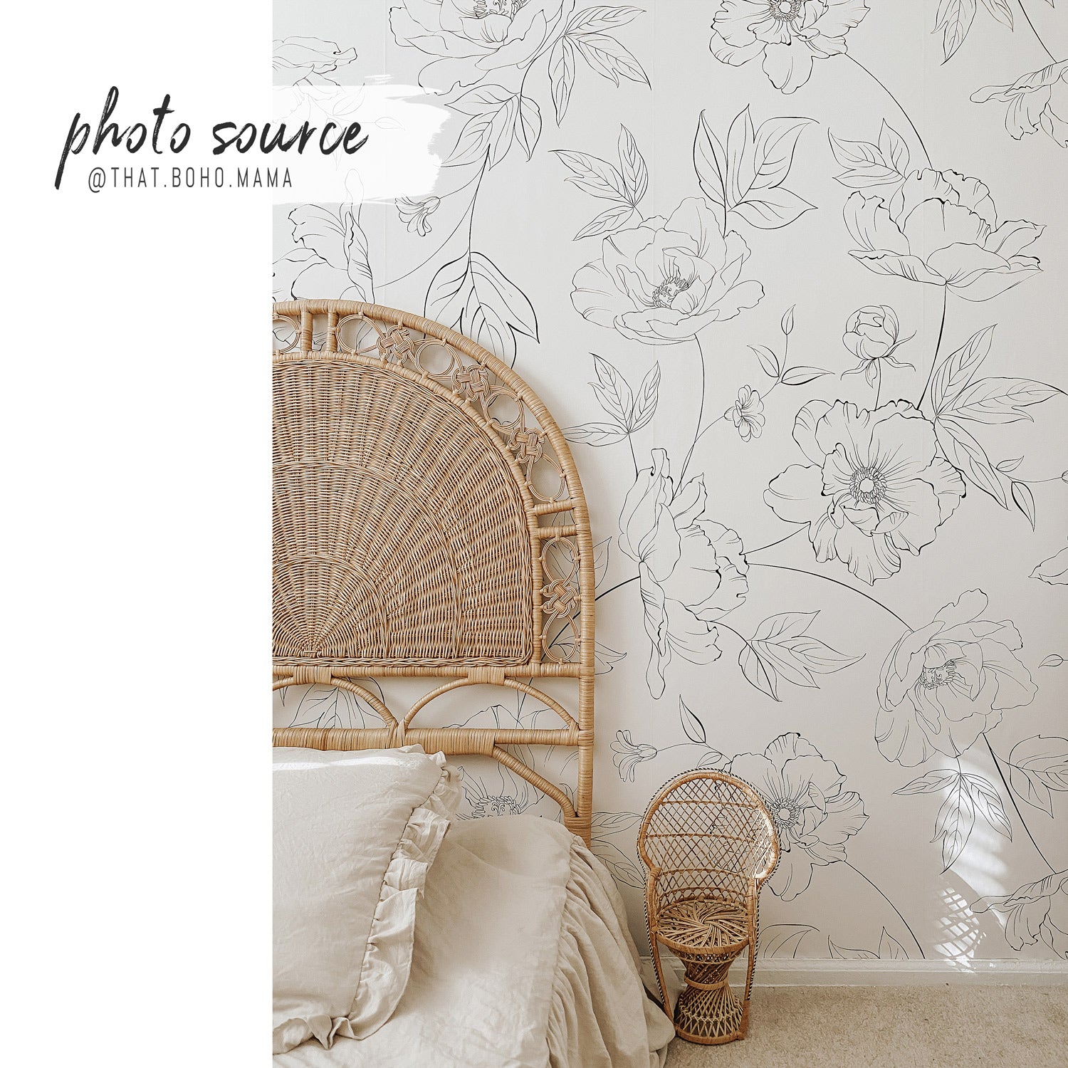 Oversized floral design removable wallpaper | Livettes | Livettes Wallpaper